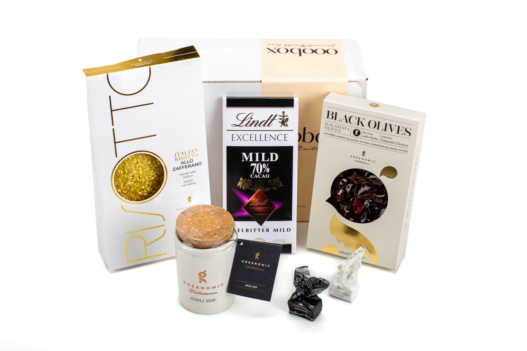 Delikatessen-Geschenkbox mit edlem Risotto, Oliven, Schokolade